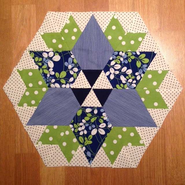The Cozy Quilter: Two Hexagon Table Toppers