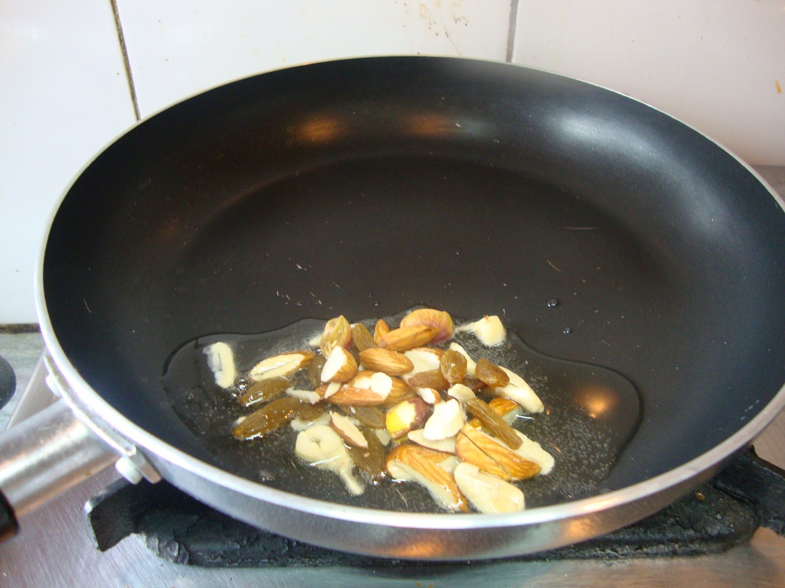 Cooking Delights: Qewami Sewain