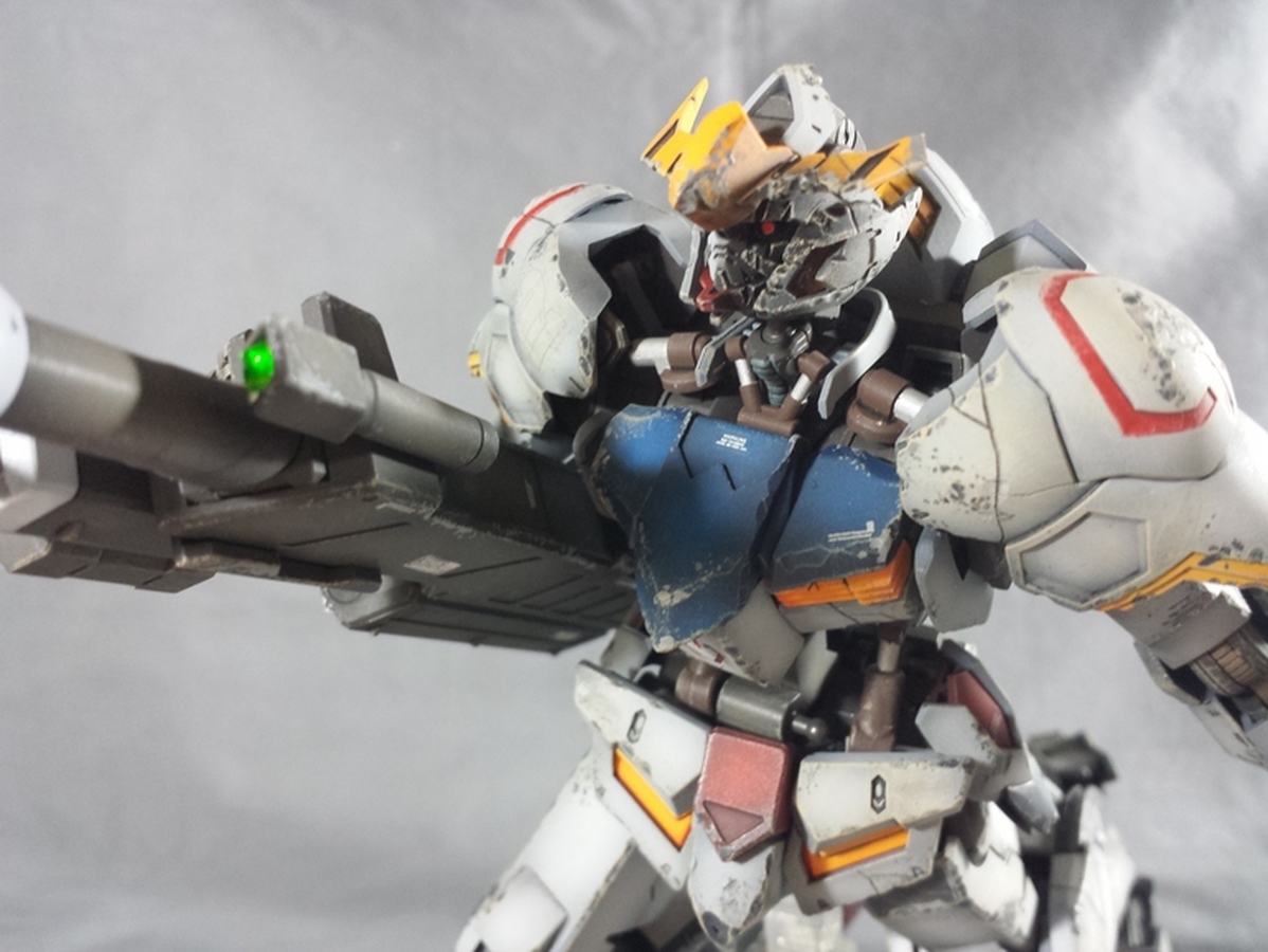Custom Build: 1/100 Gundam Barbatos + Battle Damage