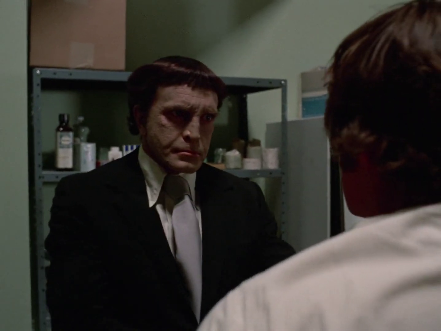 Realm Of Retro : The Night Stalker (1972) Vampire overpowers police ...