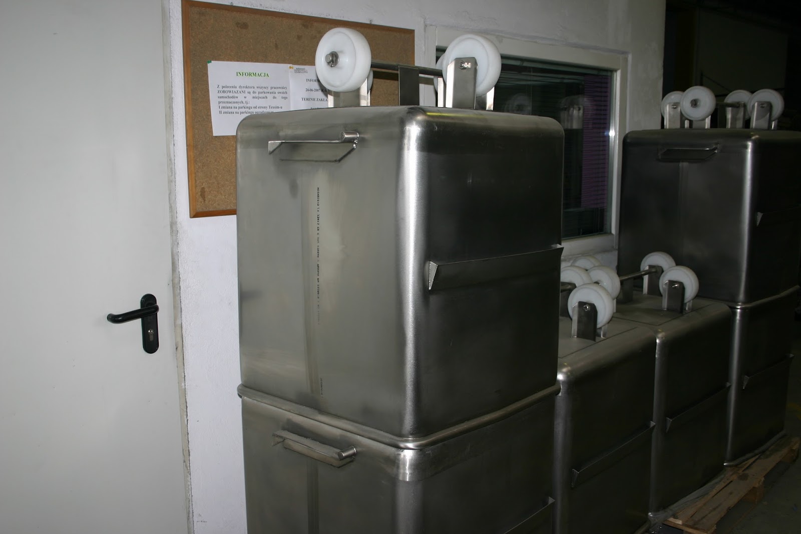 Brokelmann o.yuksel@brokelmann.pl: Meat Buggies, et arabasi 200 300 L ...