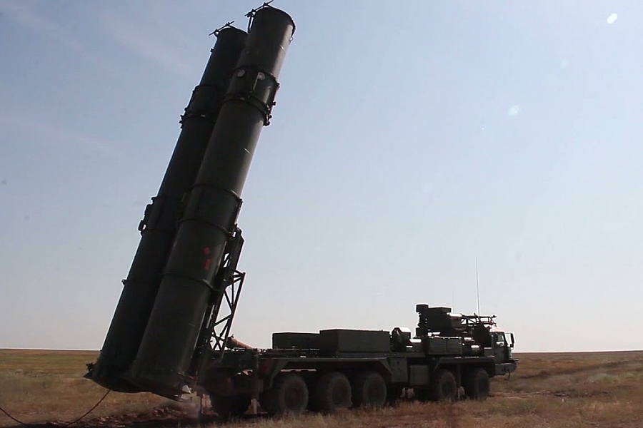 Historia y tecnología militar: Rusia adquiere 10 sistemas SAM S-500