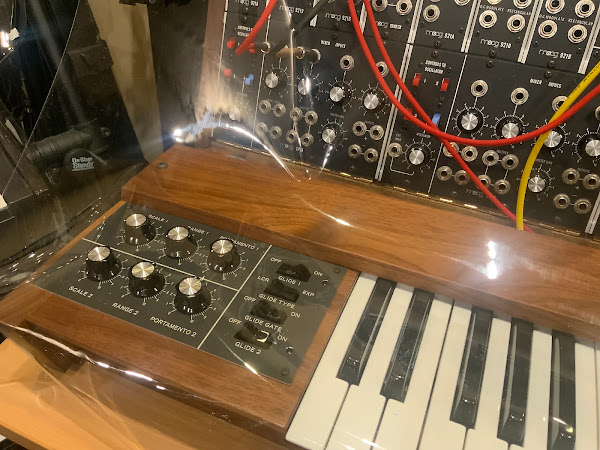 MATRIXSYNTH: Moog Modular System 35 With Keyboard MIDI and Sequencer