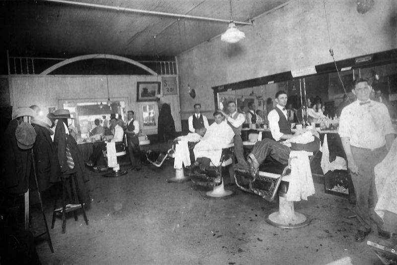 Vintage Photos Show What Barbershops Looked Like in the Early 20th ...