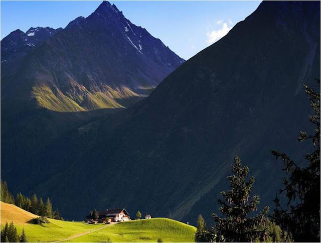 Tirol - Uma região encantadora VIAJAR é alargar os nossos horizontes ...