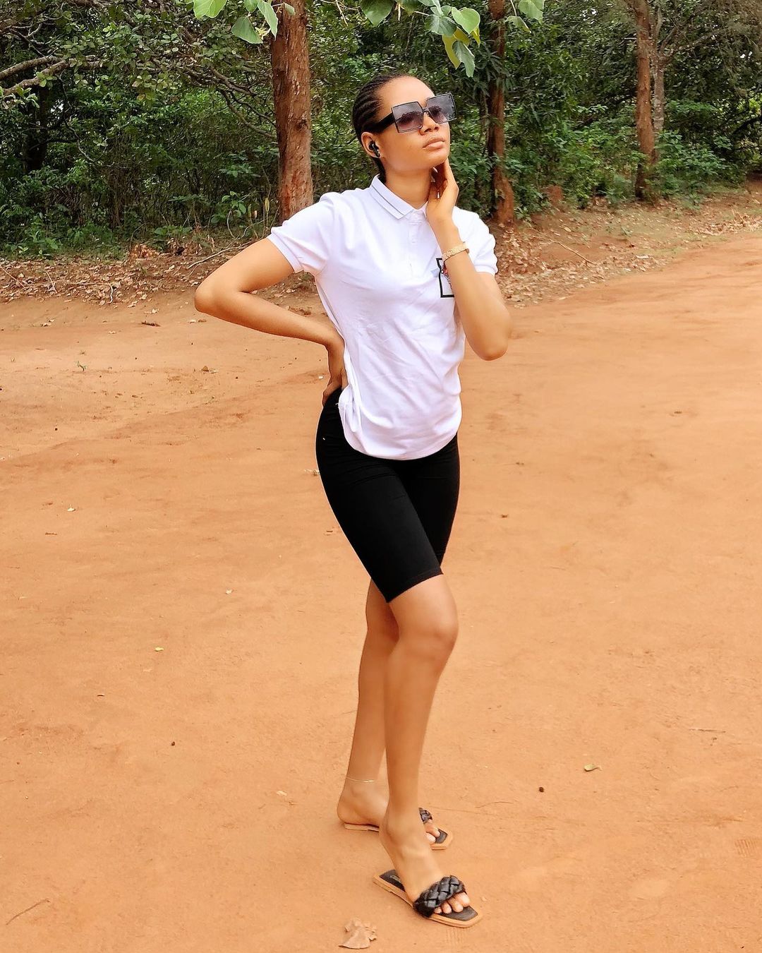 Height : How tall is Queen Enebechi? Queen Enebechi is about 5"7 feet ...