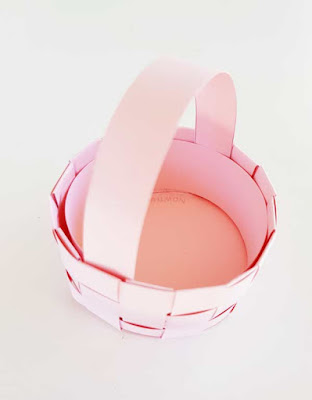 How to make a Paper Weaved Basket | Free Printable crafts for kids ...