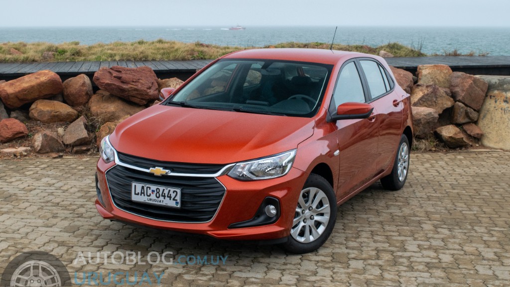 Contacto: Chevrolet Onix HB LT 1.2 : Autoblog Uruguay | Autoblog.com.uy