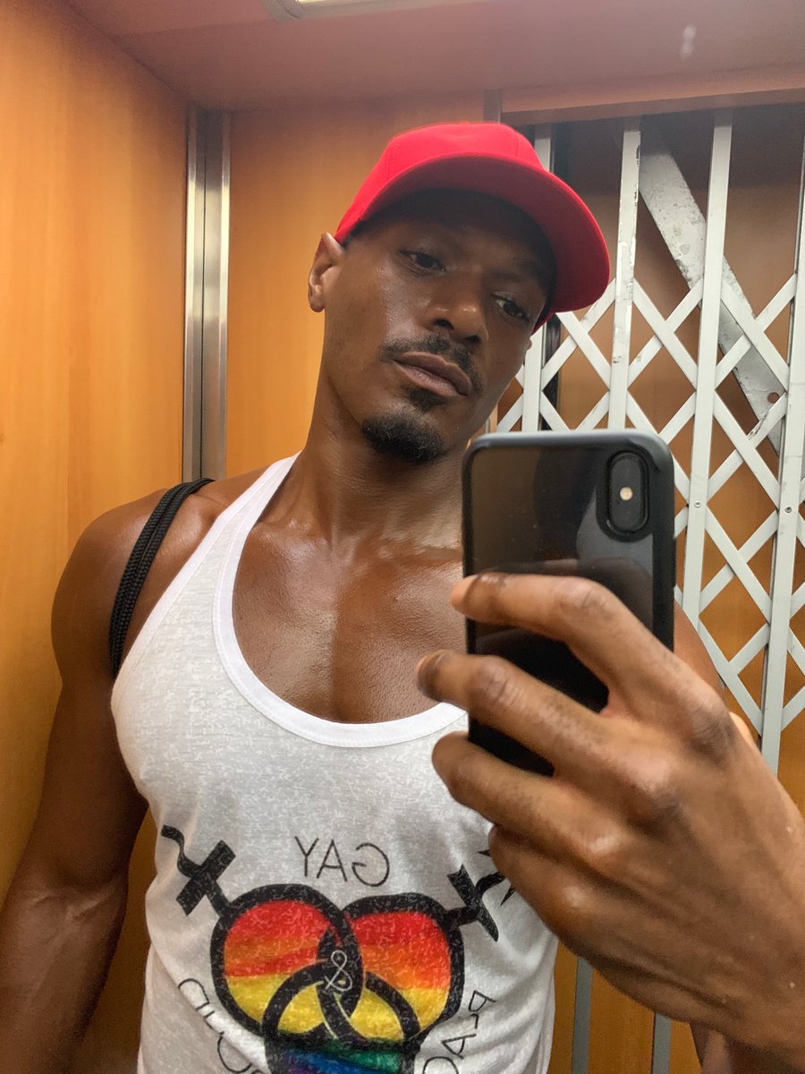 Entre homens: Rhyheim Shabazz - EroFound