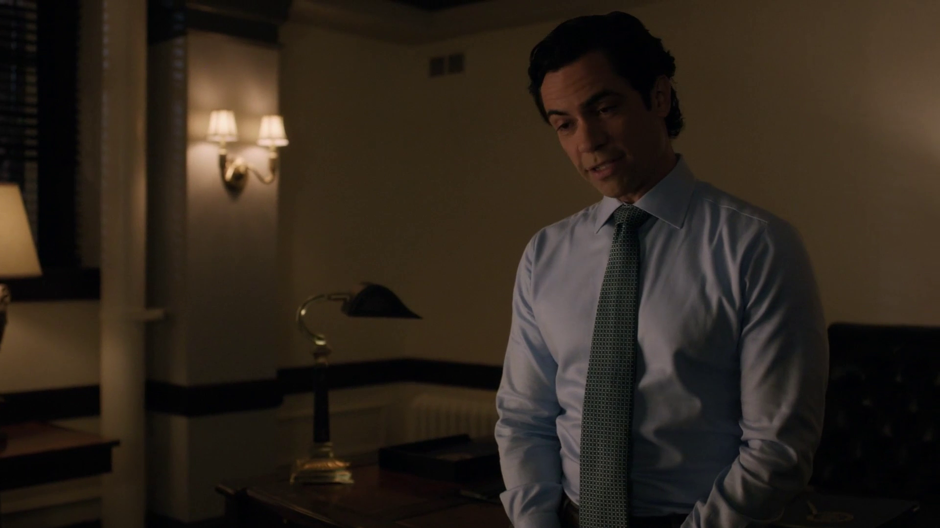 ausCAPS: Danny Pino shirtless in BrainDead 1-05 "Back to Work: A Behind ...