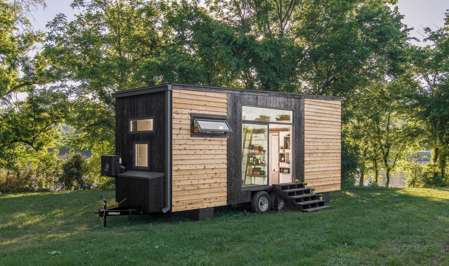 The Alpha by New Frontier Tiny Homes [ TINY HOUSE TOWN ]