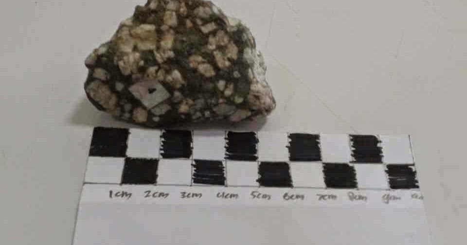 Igneous Rock: Batu Dasit