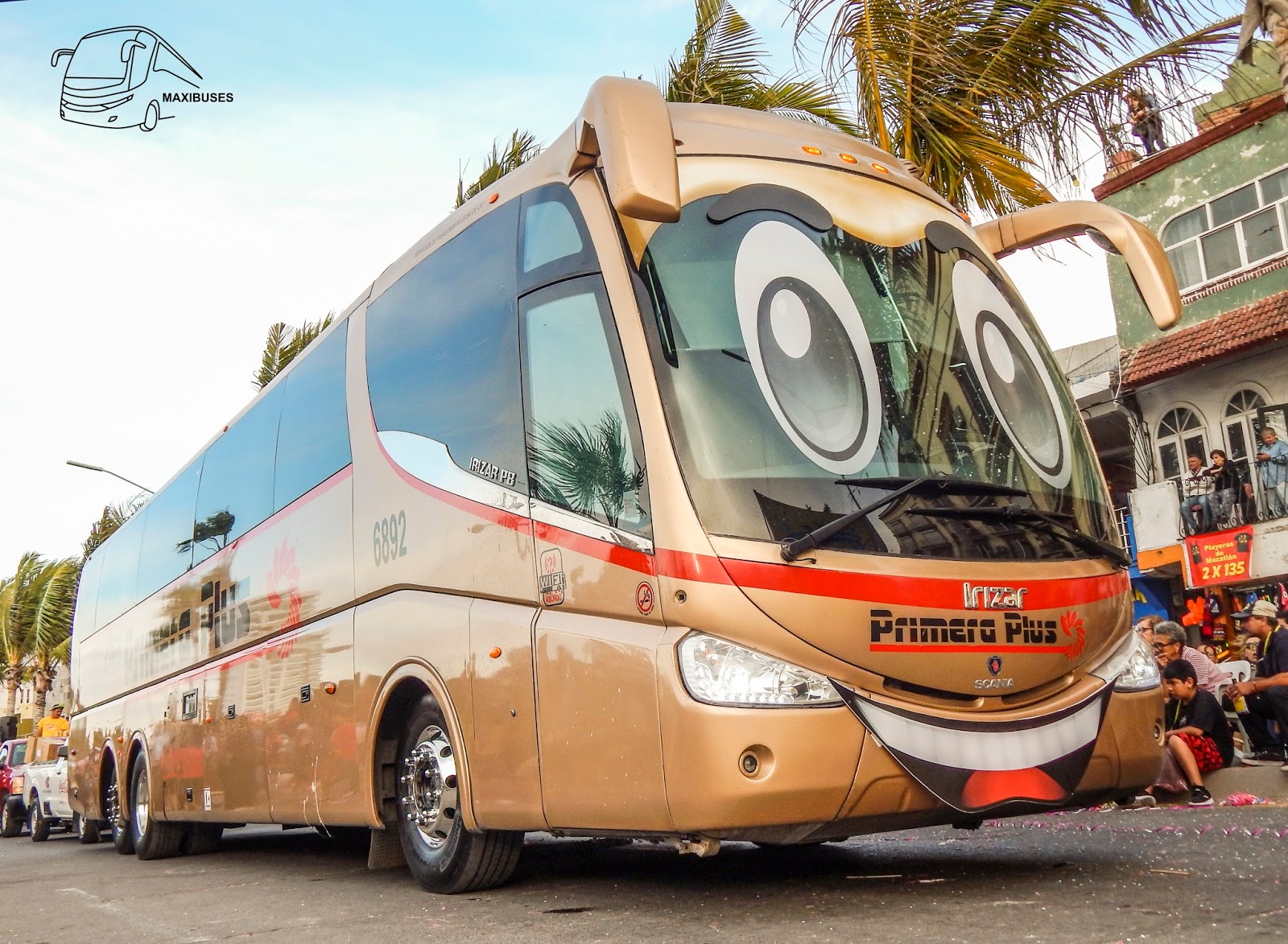 MAXIBUSES: PRIMERA PLUS