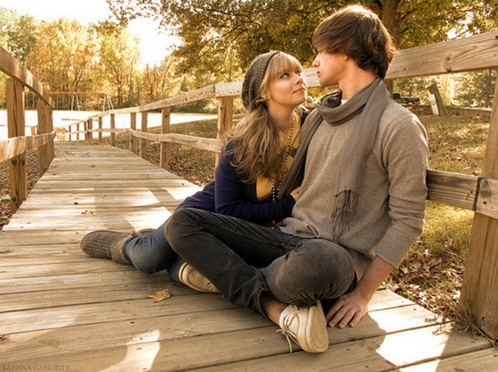Angry couple lovers on bridge in love | nineimages