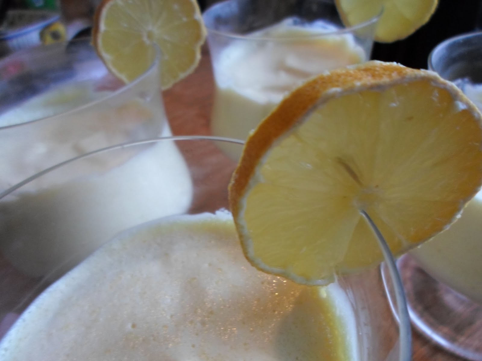 P U N T O / C O S A S: BAVAROIS DE LIMÓN