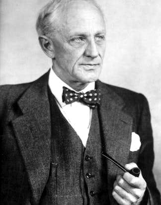 Famous Pipe Smokers: George Finch