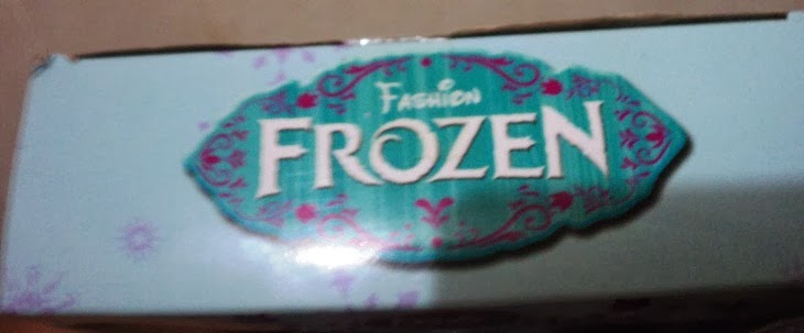 Knocked-off!: Bootleg Toy Review : Bootleg Elsa 12" doll