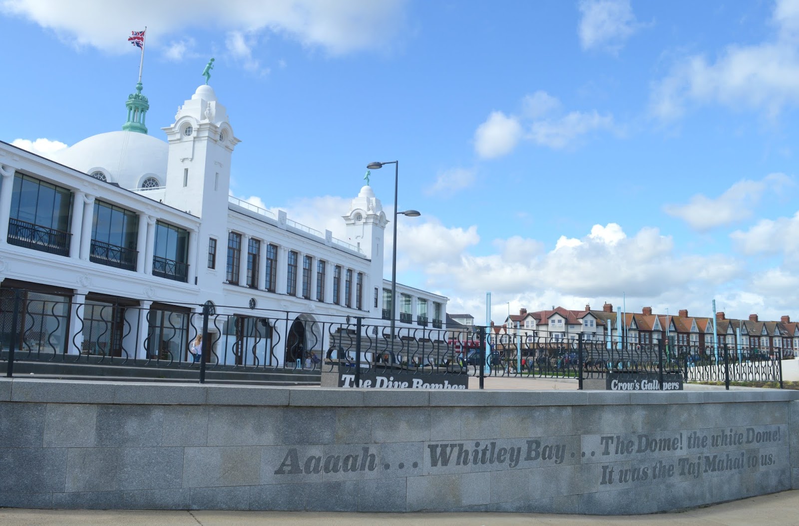 Why Whitley Bay is my Ultimate Seaside Destination | New Girl in Toon