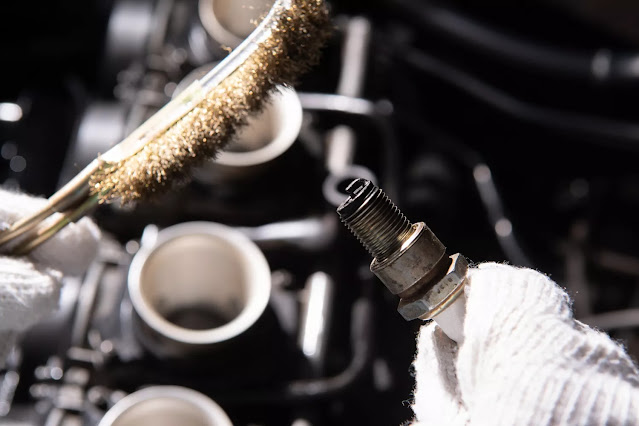 Comment nettoyer une bougie d'allumage • Fiches Auto 24 Comment nettoyer une bougie d'allumage • Fiches Auto 24