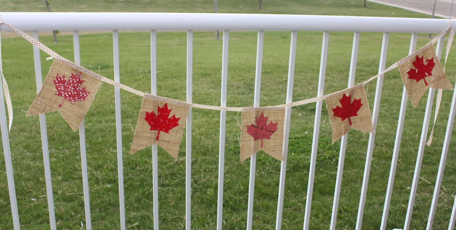 Daydreams of Quilts: Canada Day Flag Bunting Tutorial
