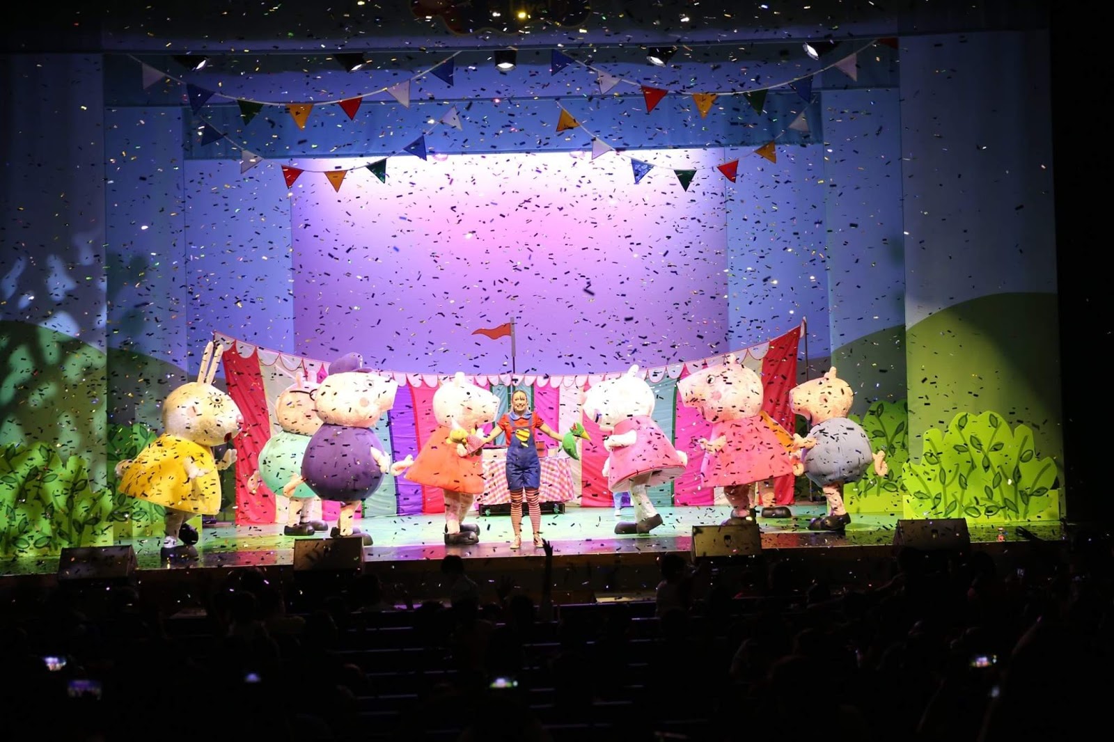 Peppa Pig Celebrations Live at the Theater Solaire 2019 - WhatYvonneLoves