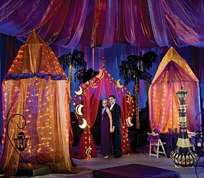 Wedding Decorations: Arabic Wedding Stage Decoration