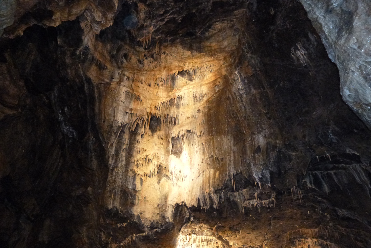 Getting About a Bit - Walking: A Day in Castleton