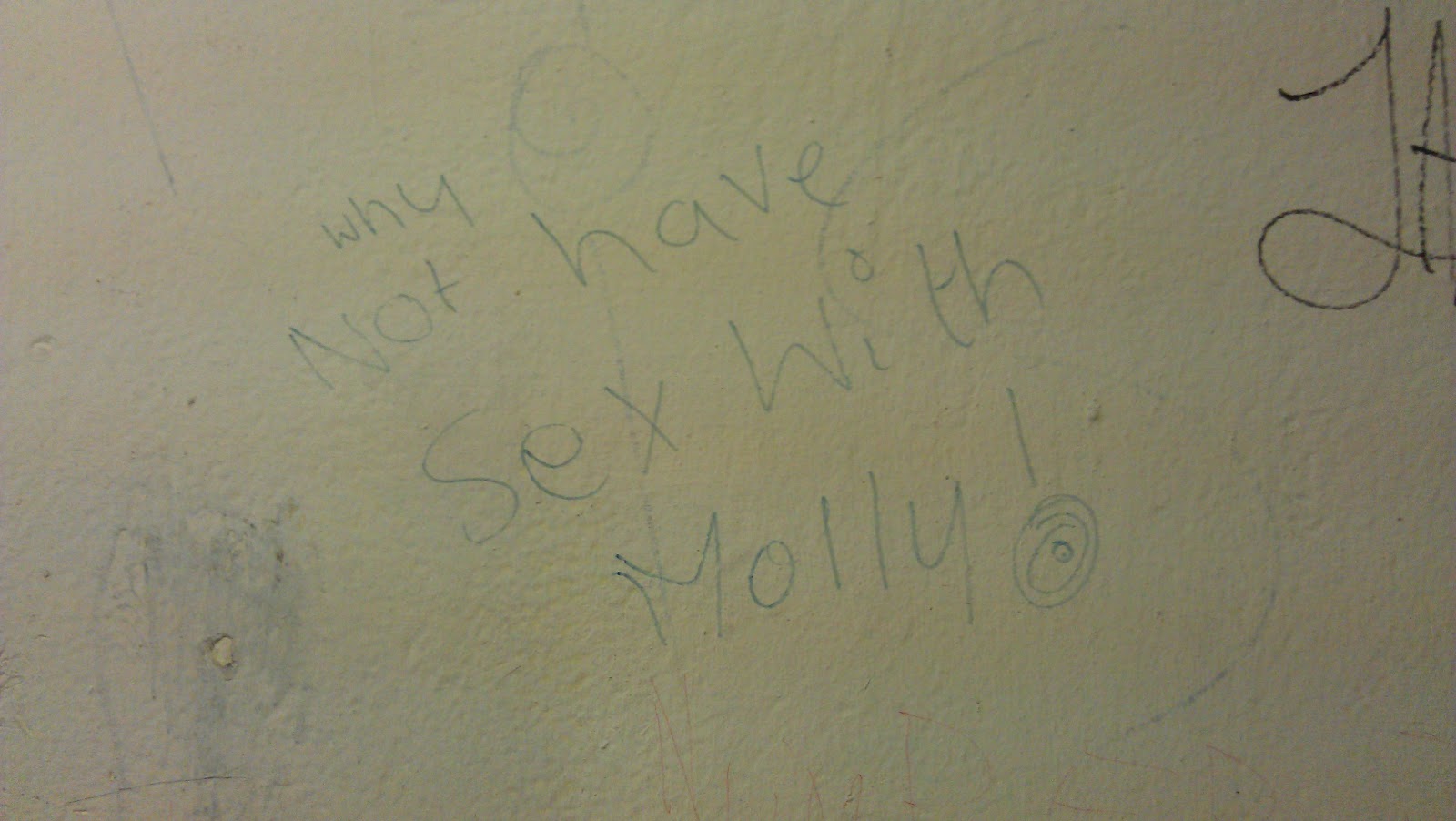 friendly animaux: More completely random crap graffiti and observations