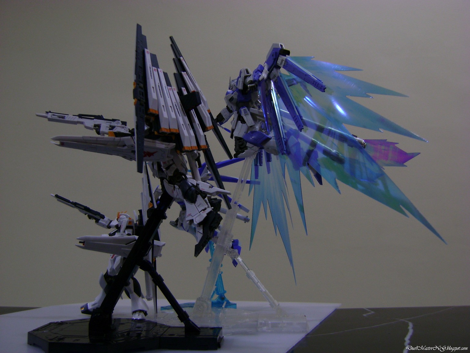 DuelMasterNG Gunpla: HG RX-93-2 Hi-Nu Gundoom (MC Model)