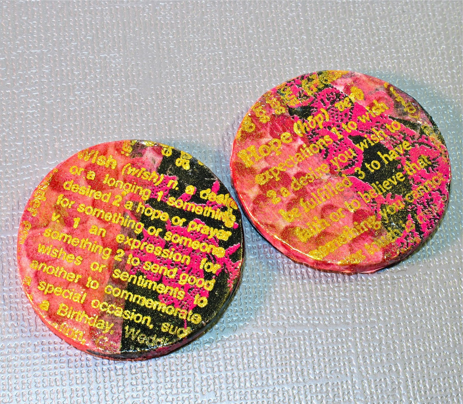 BluKatKraft: DIY Decoupage Gold Embossed Wood Disc Earrings