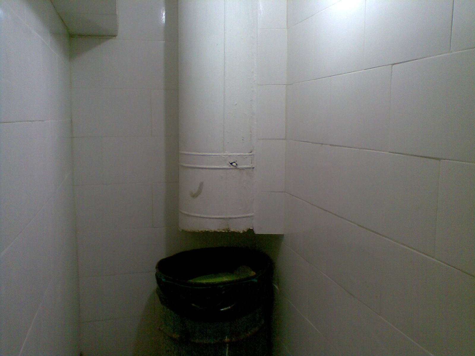 Residencias PLAYATE: Cuartos de Basura AHORA con revestimiento de ceramica