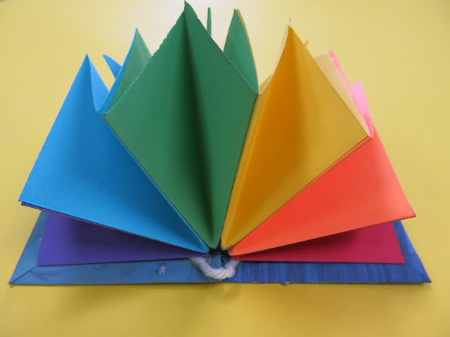 Cassie Stephens: In the Art Room: A Rainbow Book!