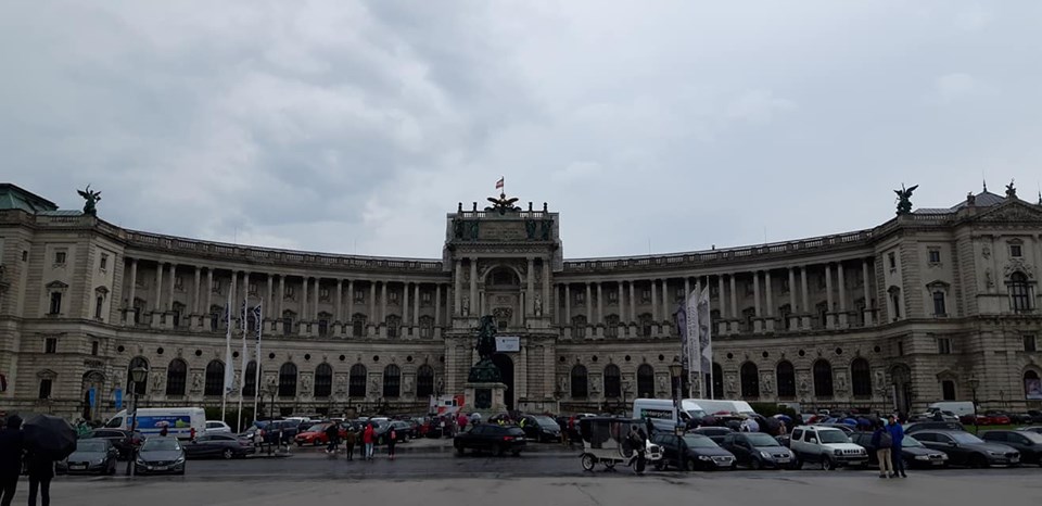 The On-Line Buzzletter: Danube River Cruise #25: Vienna's Winter Palace ...