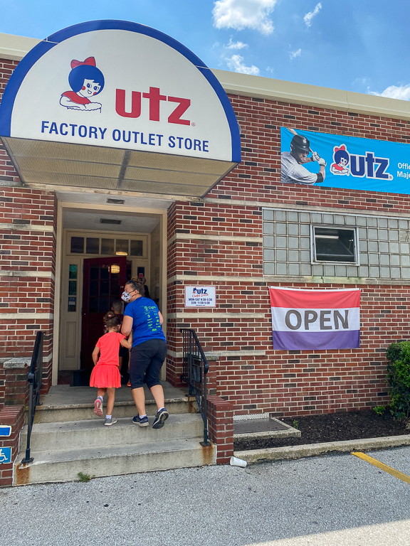 Tales of the Flowers: Utz Factory Outlet Store - 2021/08/23