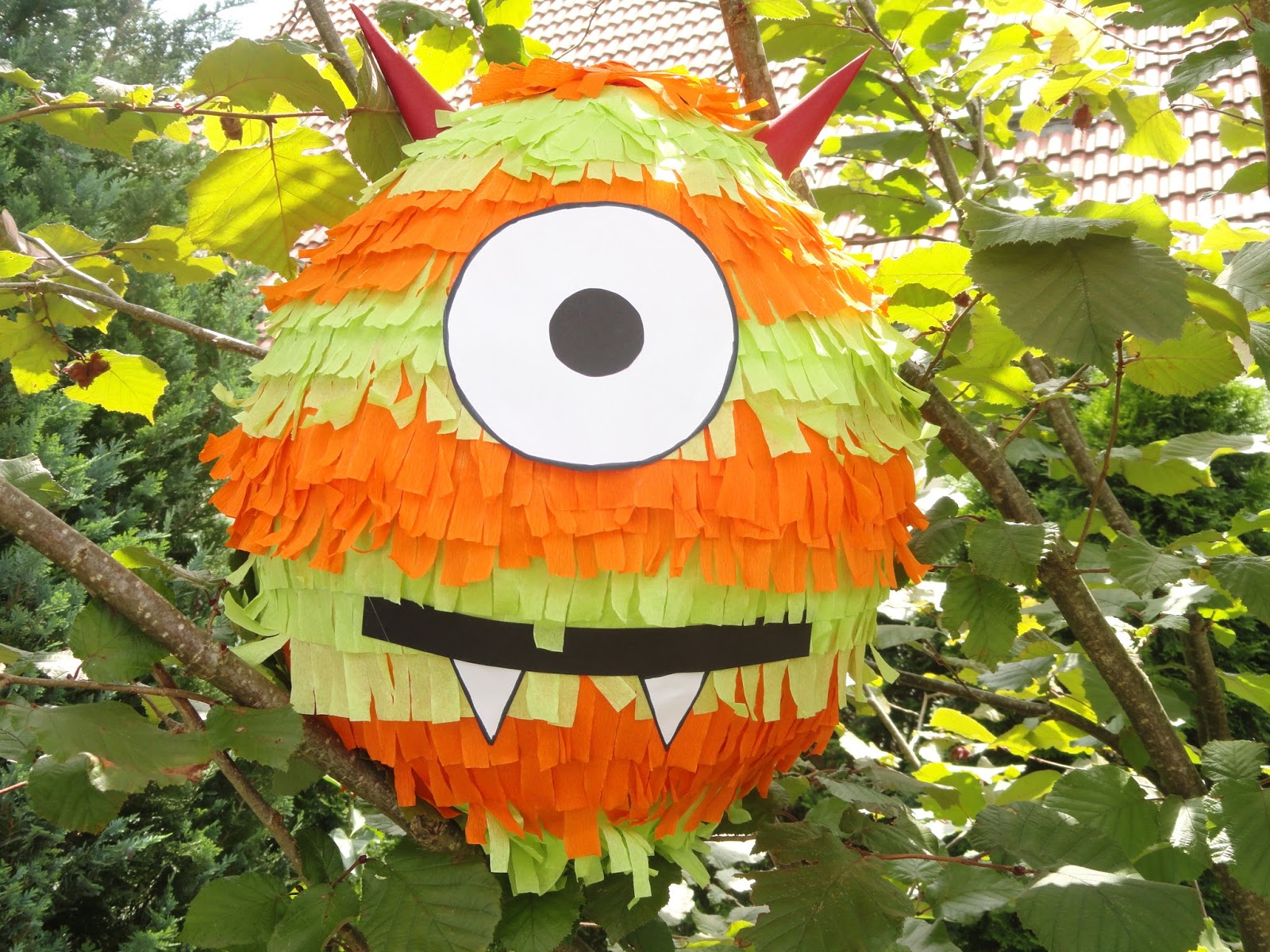 Farbenfrohe Kinkerlitzchen: Pinatas