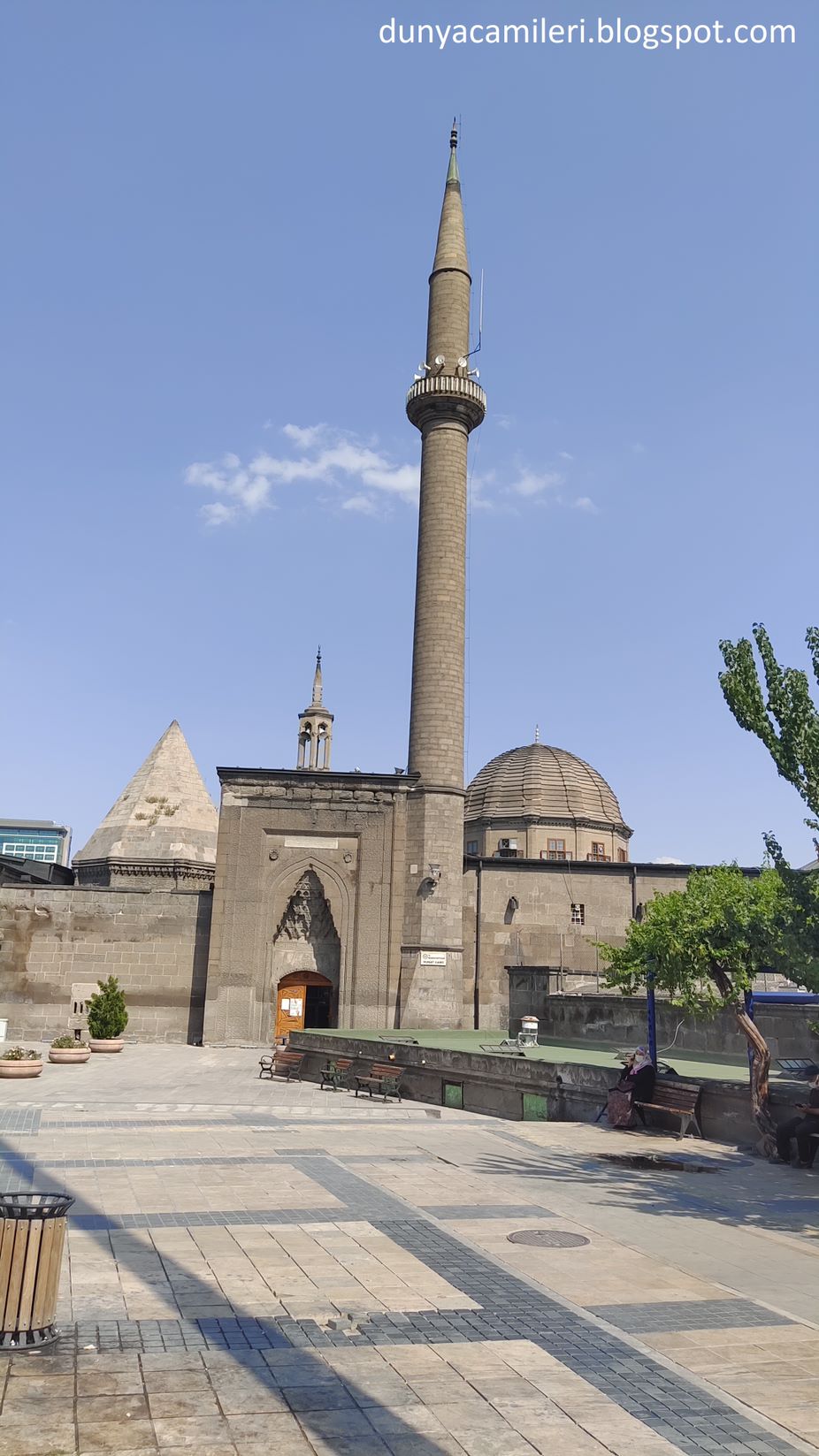 Dünya'nın Bütün Camileri: Hunat Hatun Külliyesi, Melikgazi, Kayseri