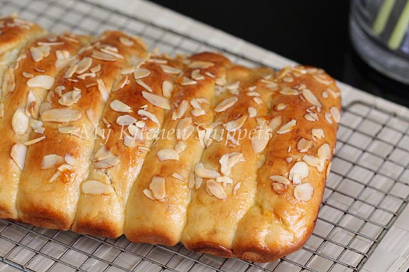 My Kitchen Snippets: Pai Pau/Sweet Buns