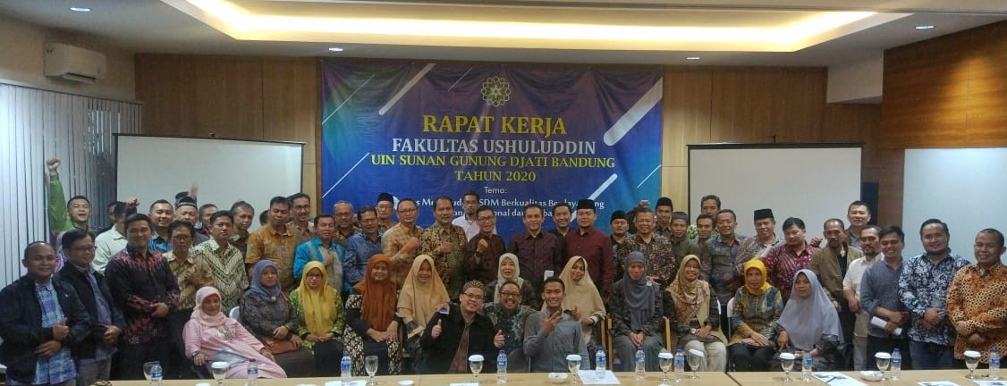 GLOBAL PUBLIC COMMUNITY FACULTY OF USHULUDDIN UIN SUNAN GUNUNG DJATI BANDUNG 2020