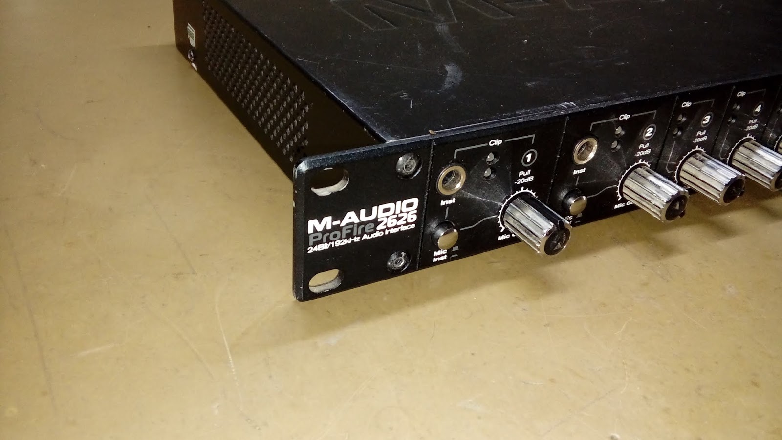 Dhvan Assistência Técnica: Interface de áudio profissional M-Audio ...