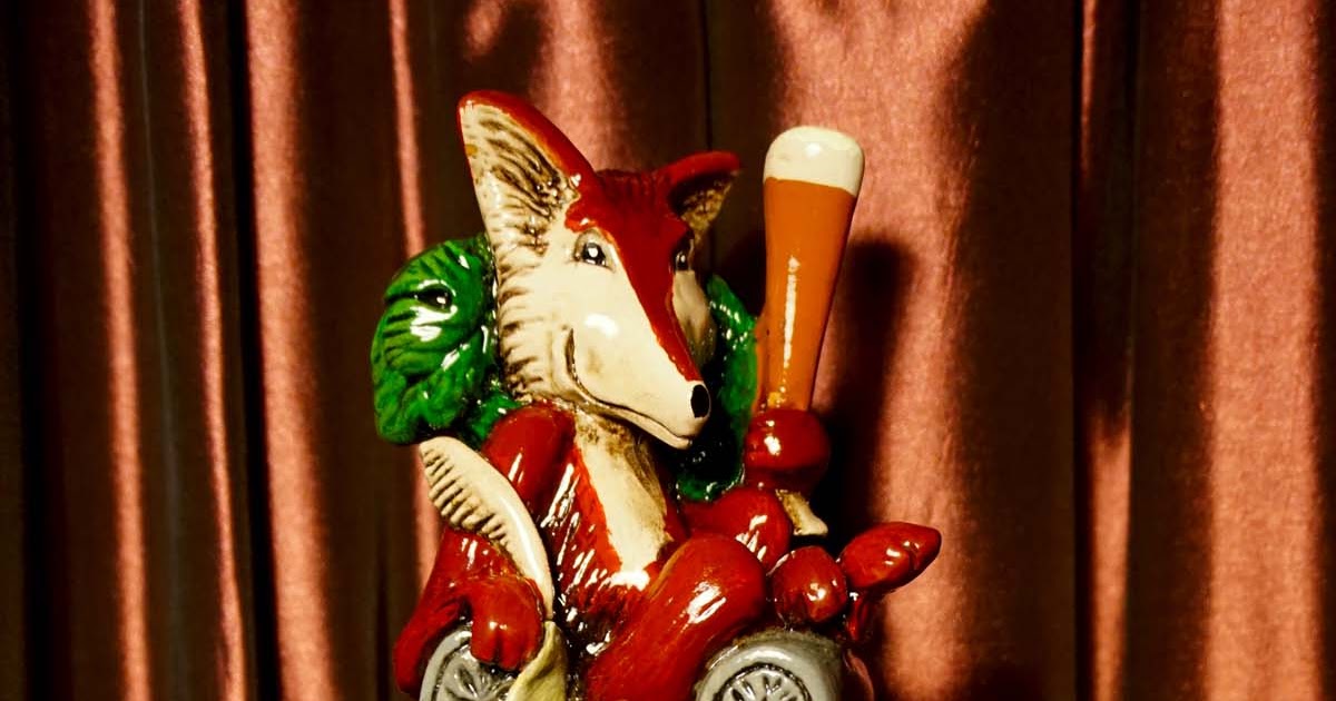 Tap Handle #578: Fox and Hound (Anheuser Busch) - Red Fox Amber Ale