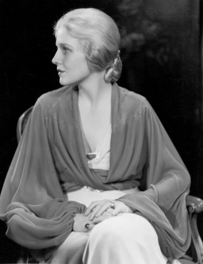 It's The Pictures That Got Small ...: THE FRIDAY GLAMOUR 15!