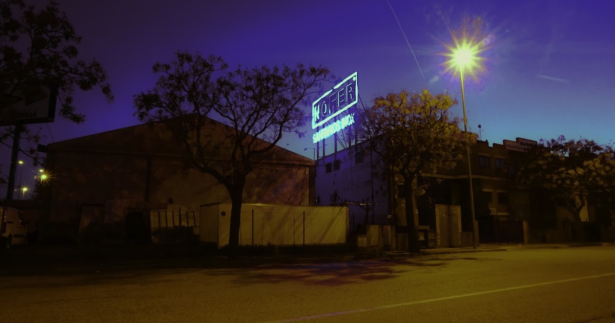 Fue un instante fugaz: Imágenes nocturnas de mi barrio 13