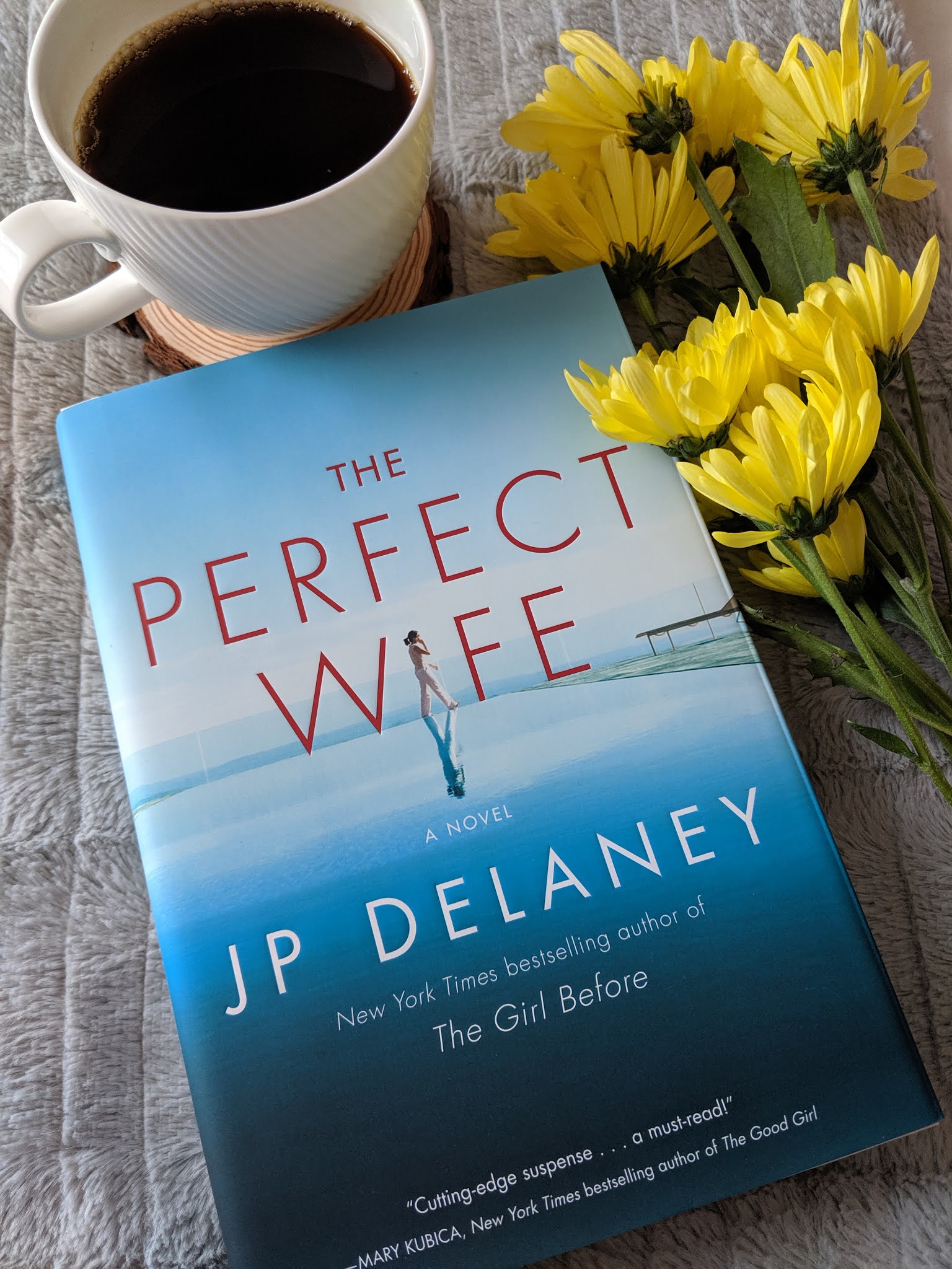 Vorágine Interna: Blog literario: Reseña: La mujer perfecta