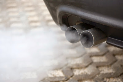 LOS CARROS DEL FUTURO: CONTAMINACION DE LOS AUTOS EN EL MEDIO AMBIENTE