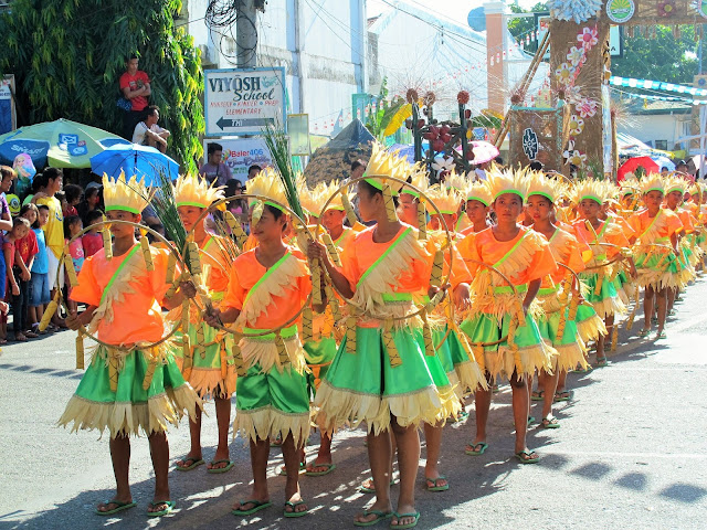 Gridcrosser: Baile, Baler! Aurora Capital Celebrates Coco-Sabutan Festival