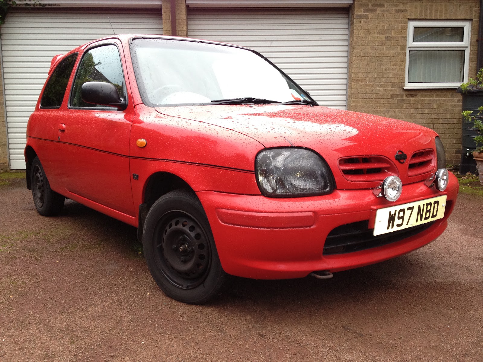 Micra k11 1l 16v red 2000 modification