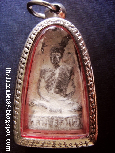Thai Amulet 88: LP LINGDAM “黑舌圣僧” 圣料+骨灰 佛牌 (NO 934)