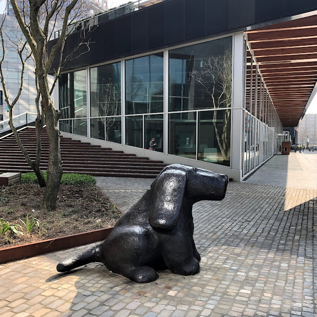 Helen Verhoeven in Circl.ART: de kunstcollectie van de ABN AMRO | agreylady