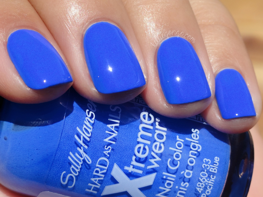 KellieGonzo: Sally Hansen - Pacific Blue