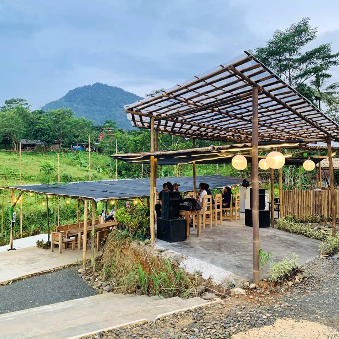 Lokasi dan Harga Menu Serai Love iVe Story Sentul Bogor